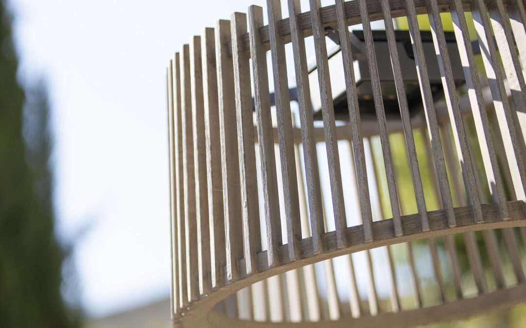 ABAT-JOUR SOLAIRE ET RECHARGEABLE EN DURATEK – WB Outdoor Concept