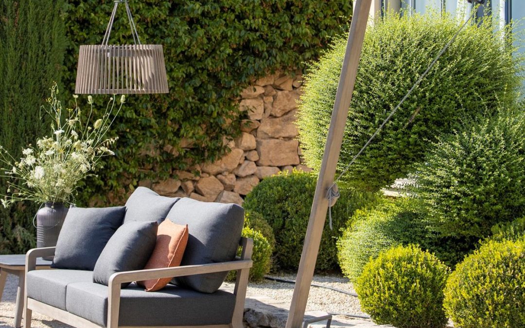 POTENCE AVEC ABAT-JOUR SOLAIRE ET RECHARGEABLE EN DURATEK ET ALUMINIUM ...