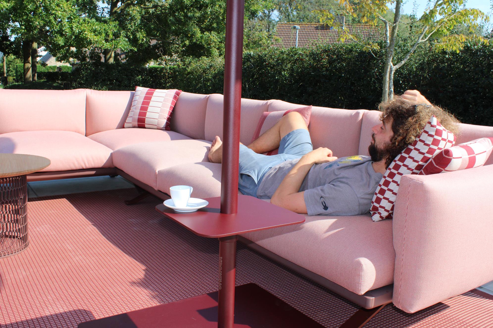 Infina UX Culture Table Detail HR (Copy) – WB Outdoor Concept